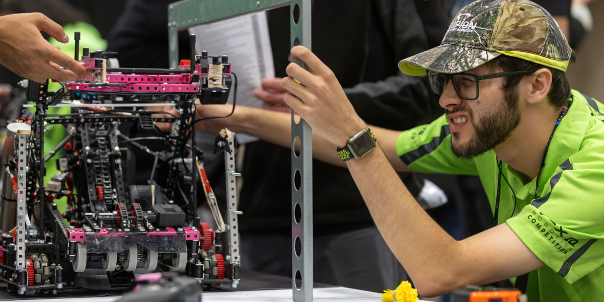 VEX Robotics World Championship Newsletter: April 10, 2026 - RECF